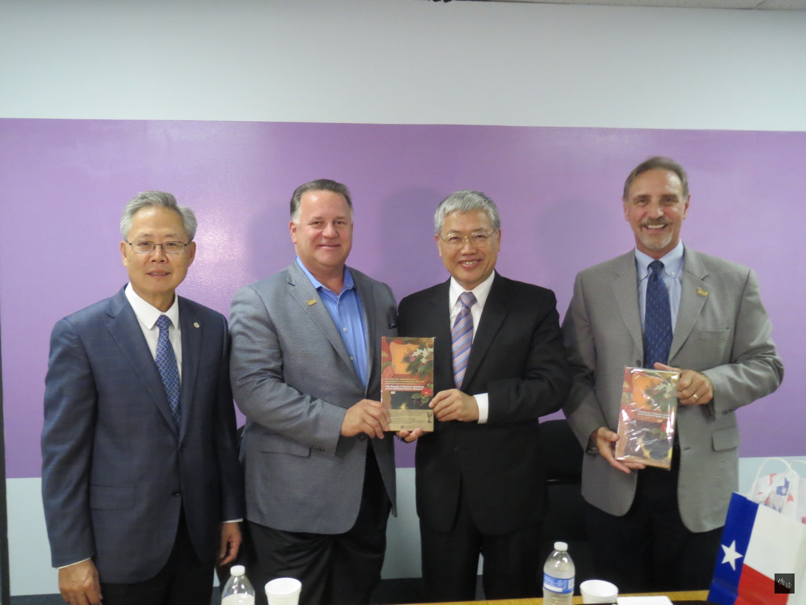 陳委員長關心達拉斯僑教及僑營企業|僑民 | 僑務電子報