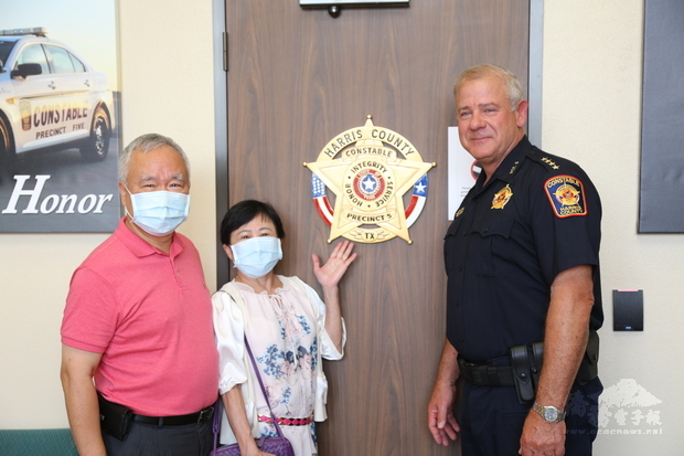 台商續響應送餐活動 致敬休城警員|北美洲 | 僑務電子報